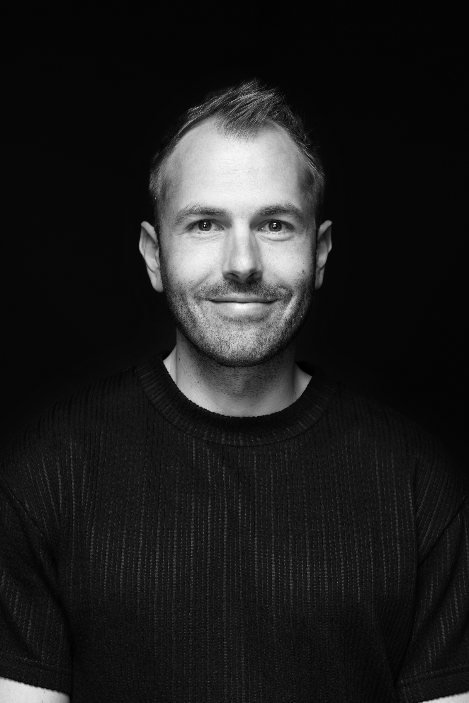 About us - First Impression