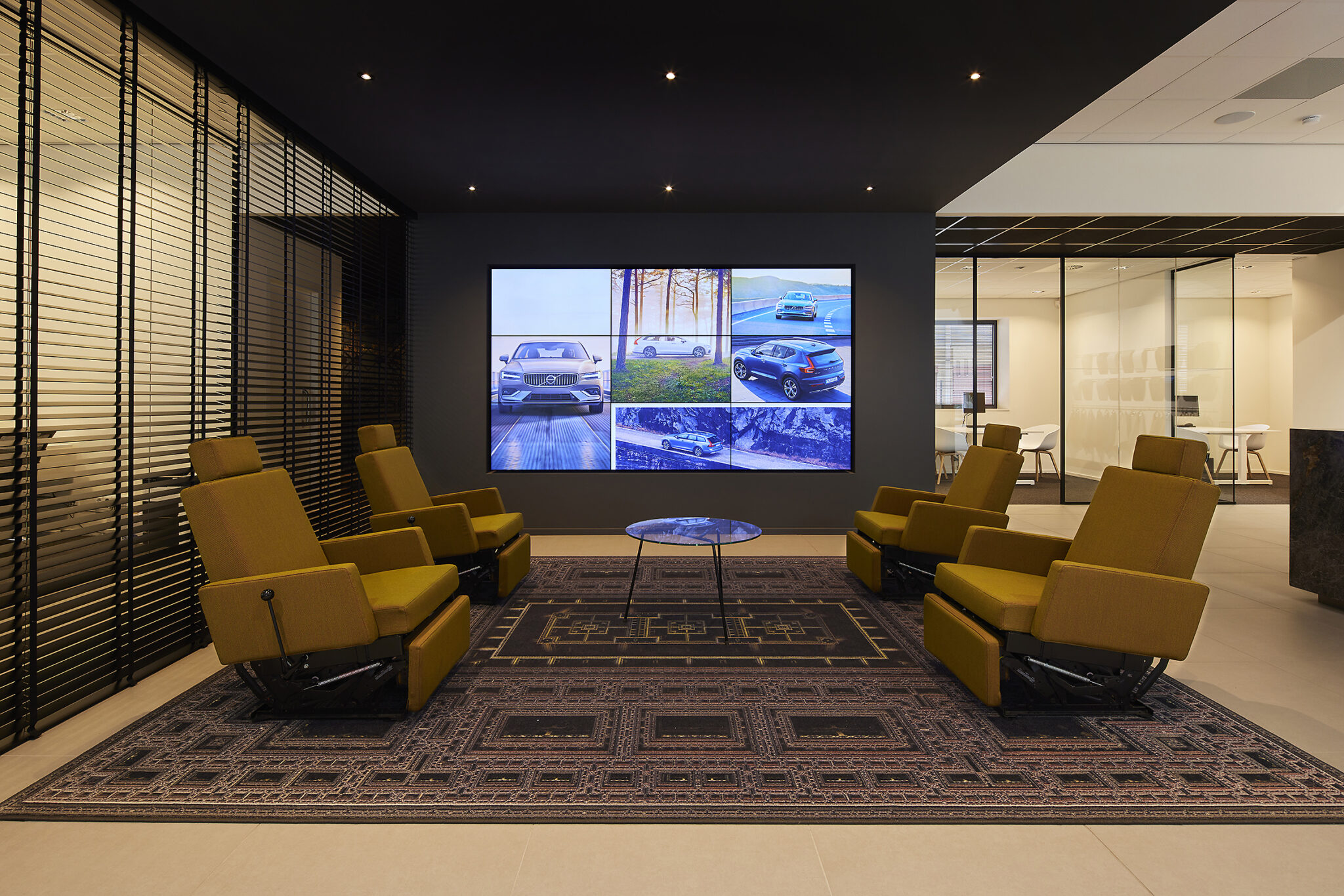 Add experience to your car dealership - First Impression