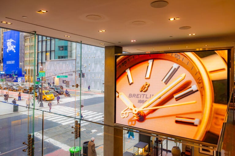 First Impression - Digital signage, AV technology & content