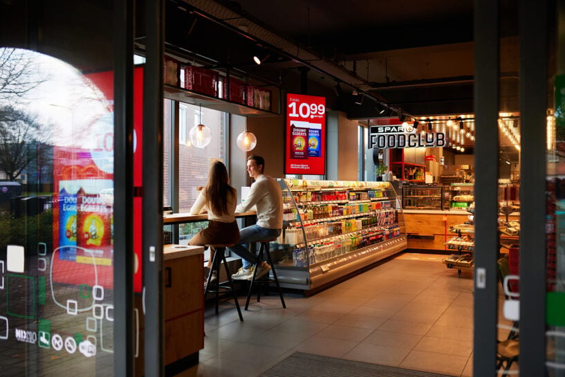 First Impression - Digital signage, AV technology & content